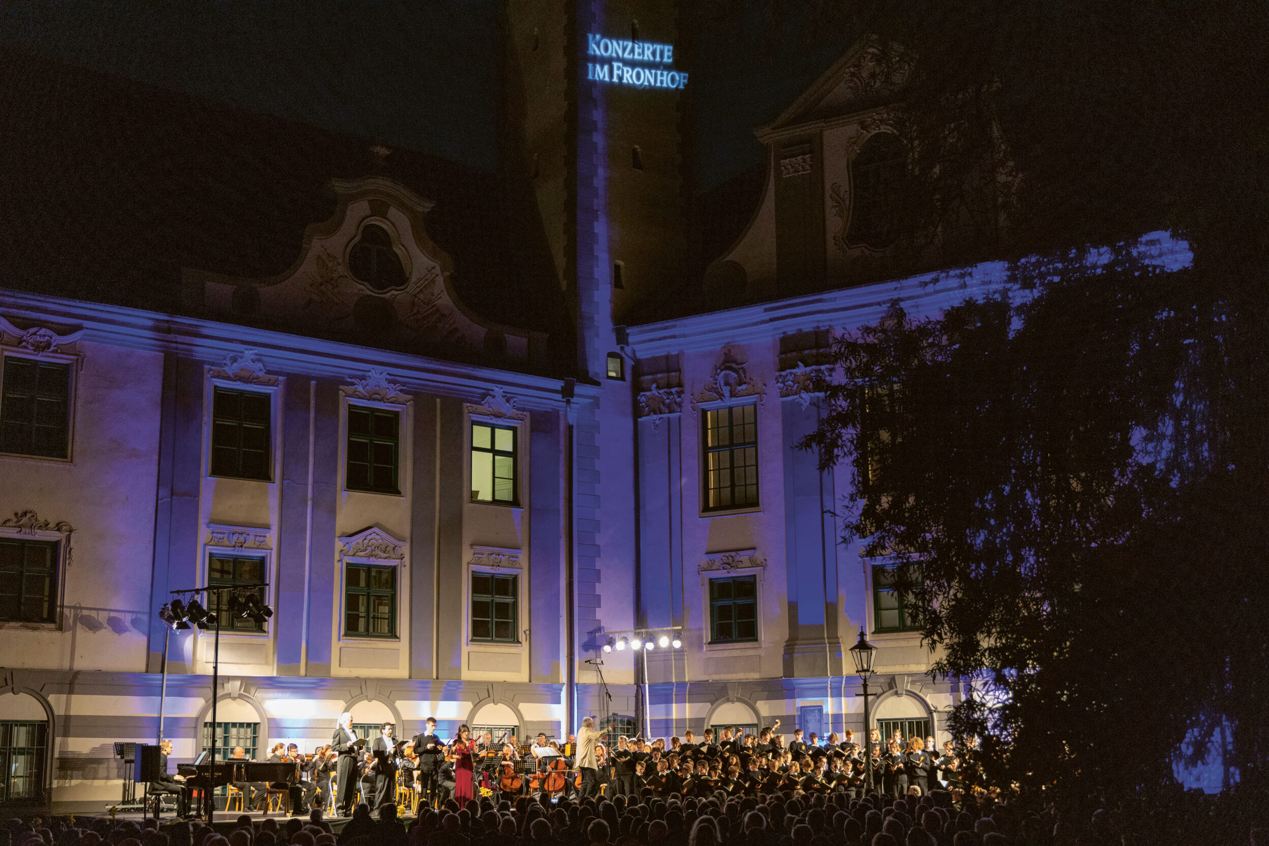 Solingen: So Ist Das Winzerfest 2024 Am Fronhof Gestartet – IXXLIQ